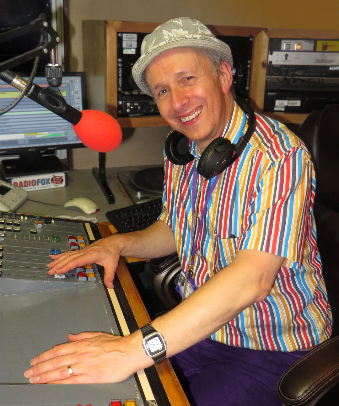 Hospital Radio Fox | Presenters A-L